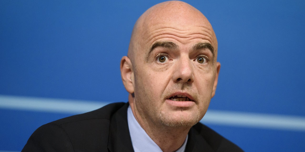 Co w murawie piszczy? Infantino szefem FIFA, hit za hitem w Europie ... Co w murawie piszczy? Infantino szefem FIFA, hit za hitem w Europie ...